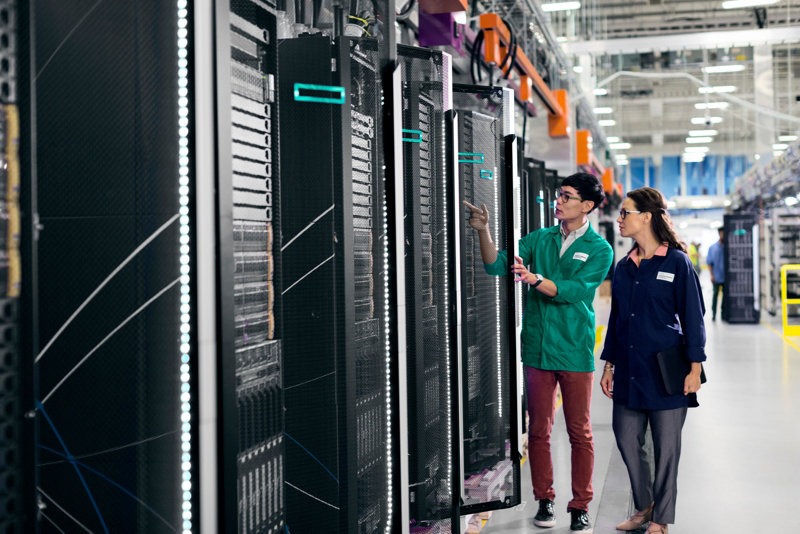 HPE 加速迁移 — HPE Financial Services | 慧与